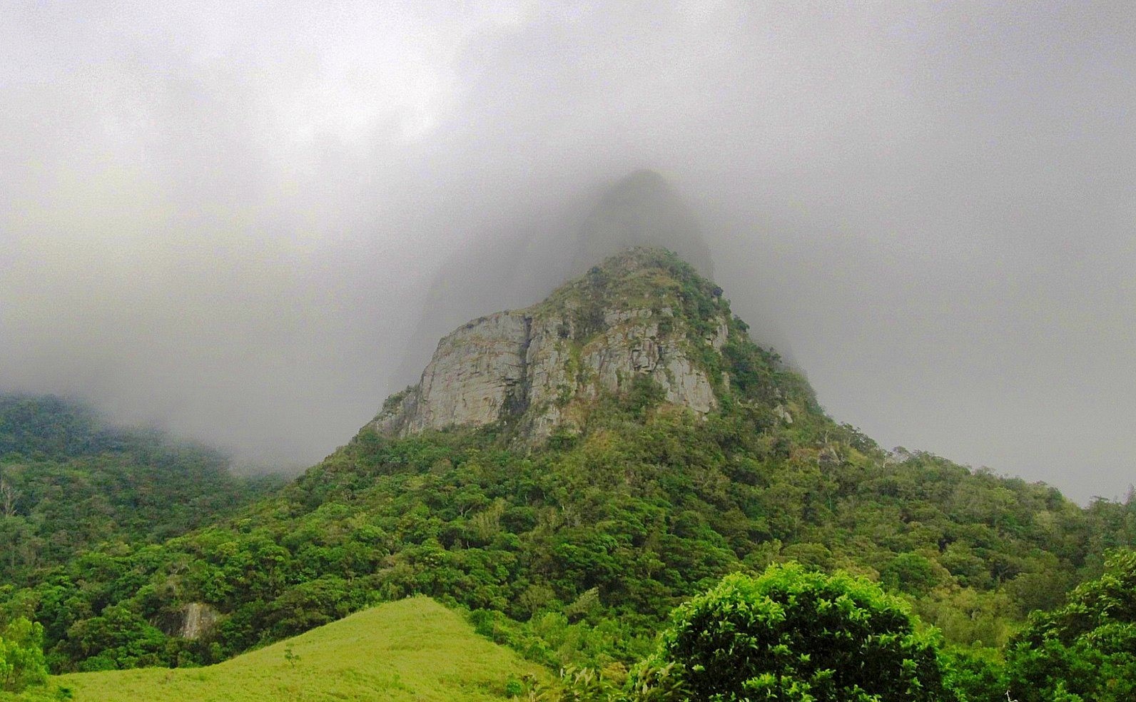 Meemure Nature Camp - Sri Lanka